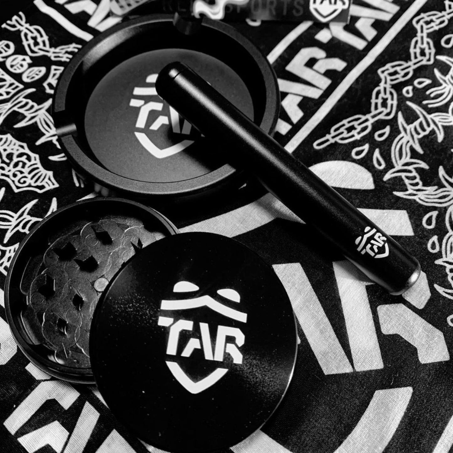 TAR Smoke Set | TAR Street Sports – TAR STREET SPORTS